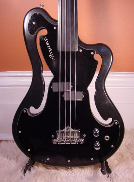 Back Catalog Memories: Ampeg AUB Bass | MyRareGuitars.com